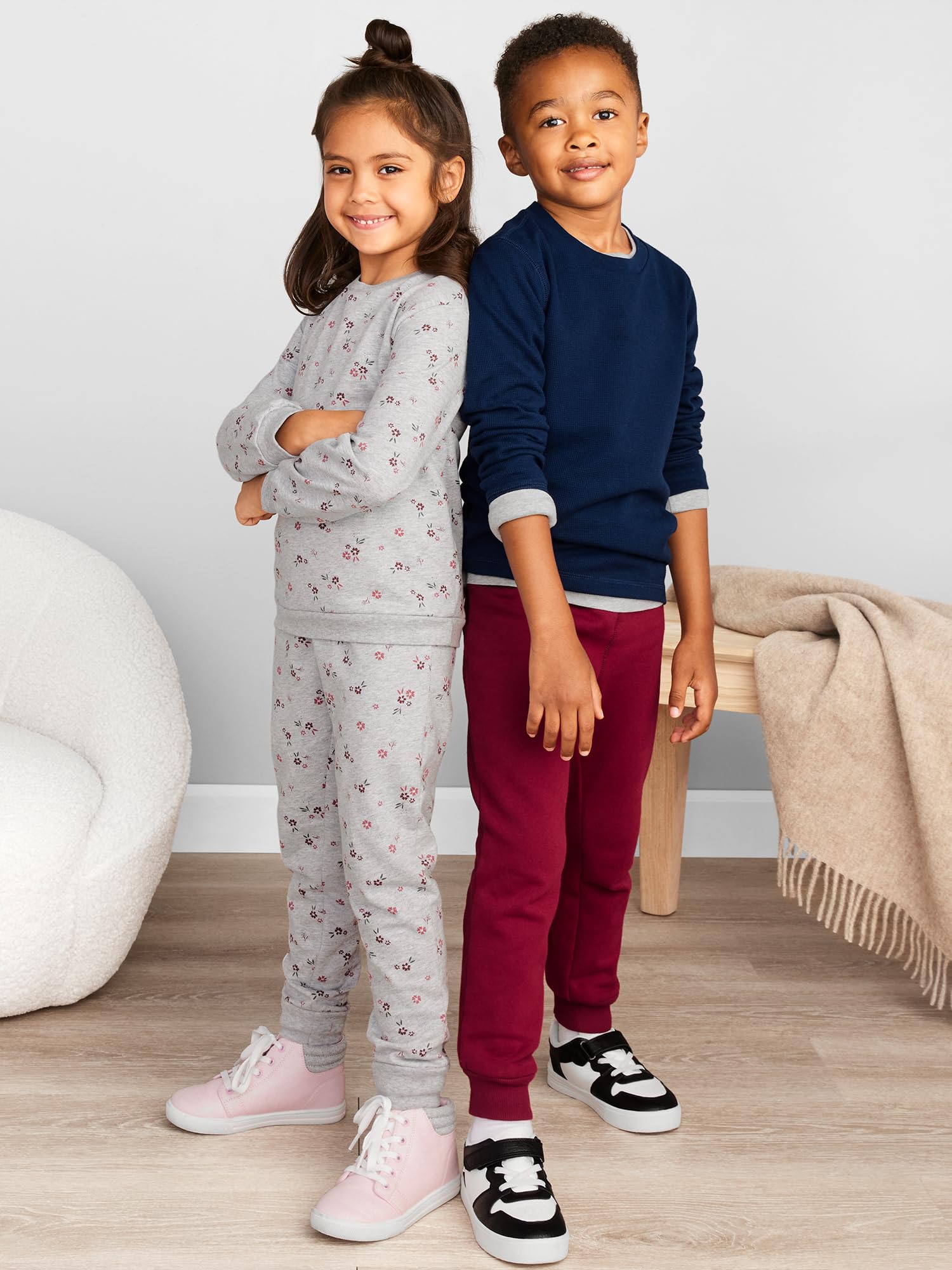 Simple Joys by Carter's Little Girls' 4-Piece Sweatshirt Set, Plum/Floral, 7