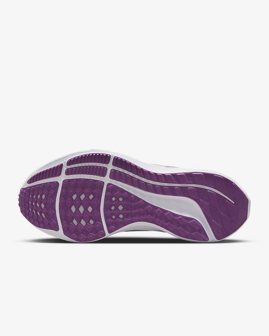 Women's AIR Zoom Pegasus 40 - Size 6.5 Wide US - Guava Ice/Vivid Purple