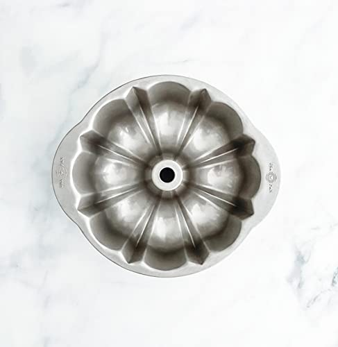 USA Pan Bakeware Nonstick Fluted Tube Cake Pan, Aluminized Steel 10-Inch