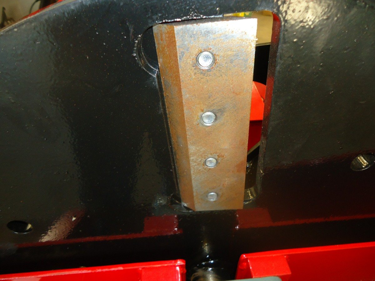Value-Leader 3pt Wood Chipper 5" Dia. Cat.I 3pt 16HP+ Rated (VL-WCX5) Requires a Tractor. Not a standalone Unit.