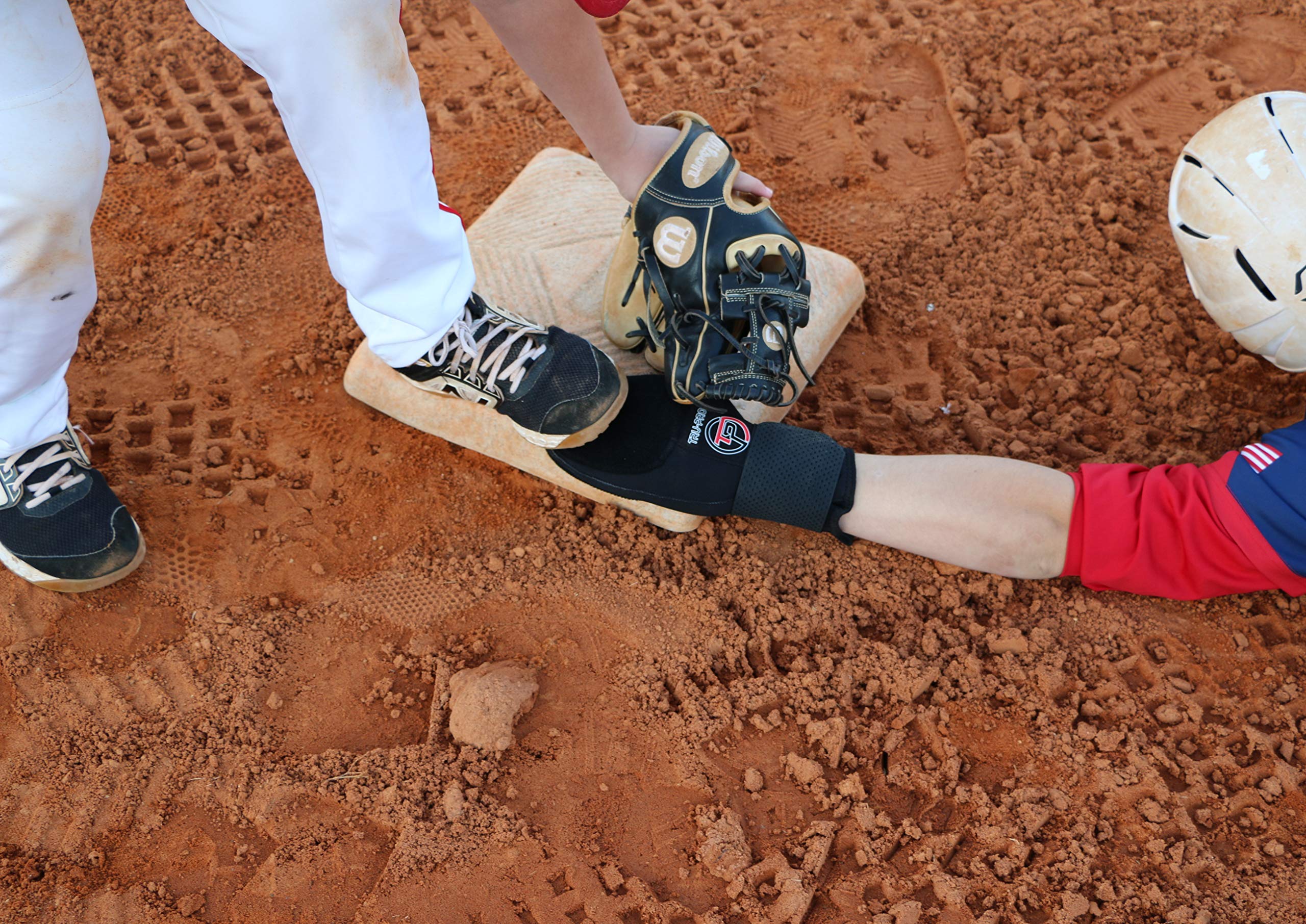 Tru Pro Sliding Mitt - Custom Design for Right and Left Hand - for Baseball and Softball - Sliding Mitt - Protection for Hand (Adult, Black)