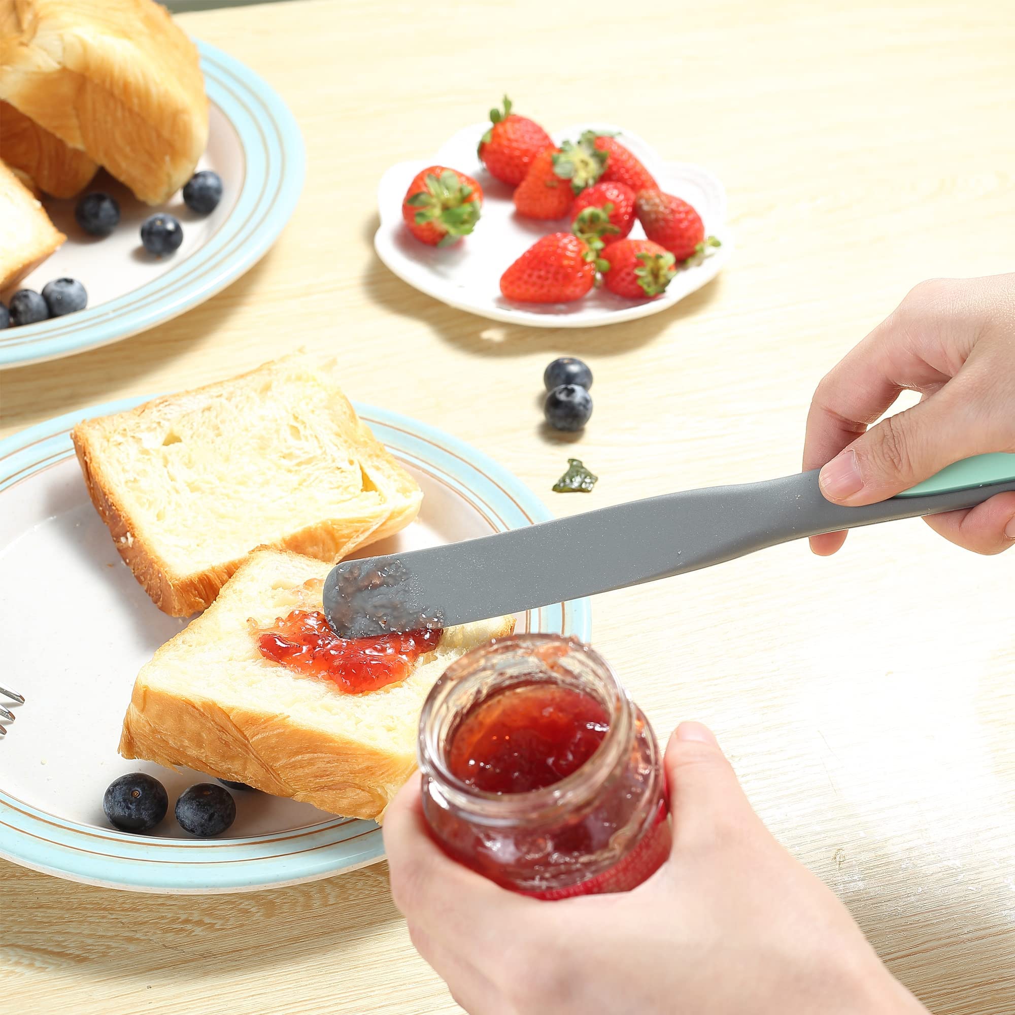 To encounter Silicone Spurtles Set, 5 Piece Nonstick Spurtle Kitchen Utensils, Silicone Spatula, Heat Resistant Spurtle for Salad Stir, Cake Make and Pan-Fried Steak
