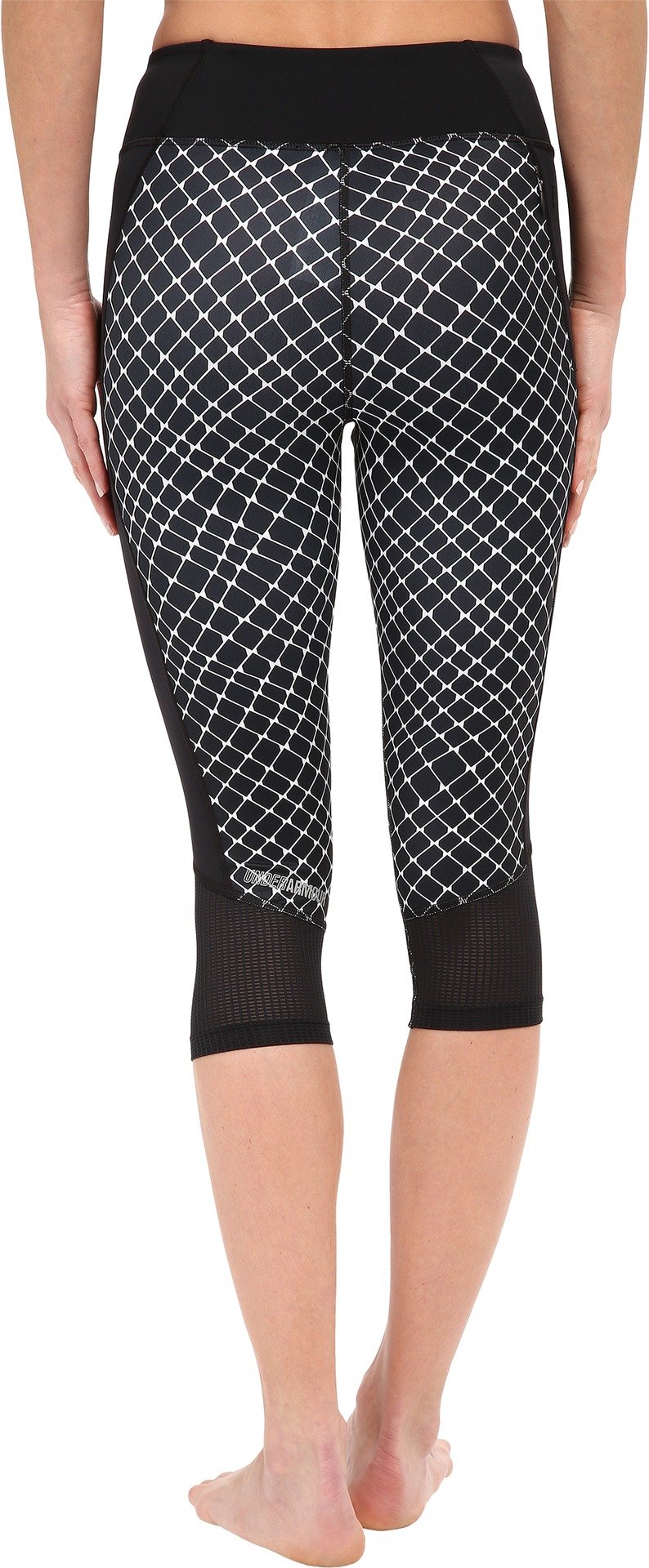 Under Armour Women's Fly-by Printed Run Capri, Black (001)/Reflective, Small