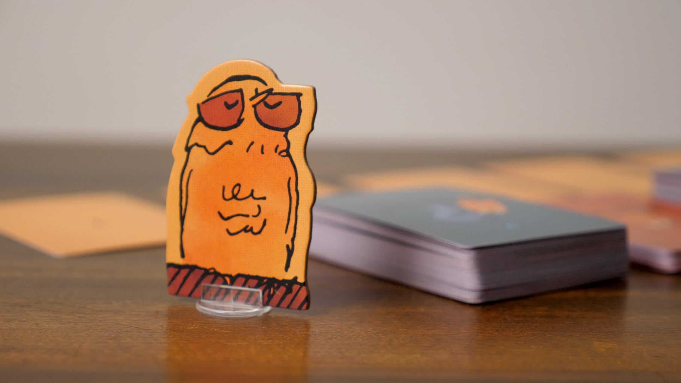 Smug Owls Card Game - A Hilarious & Creative Riddle-Solving Party Game for Kids and Adults | Fun for The Whole Family | 8+ | 15-20 min | 3-15 players
