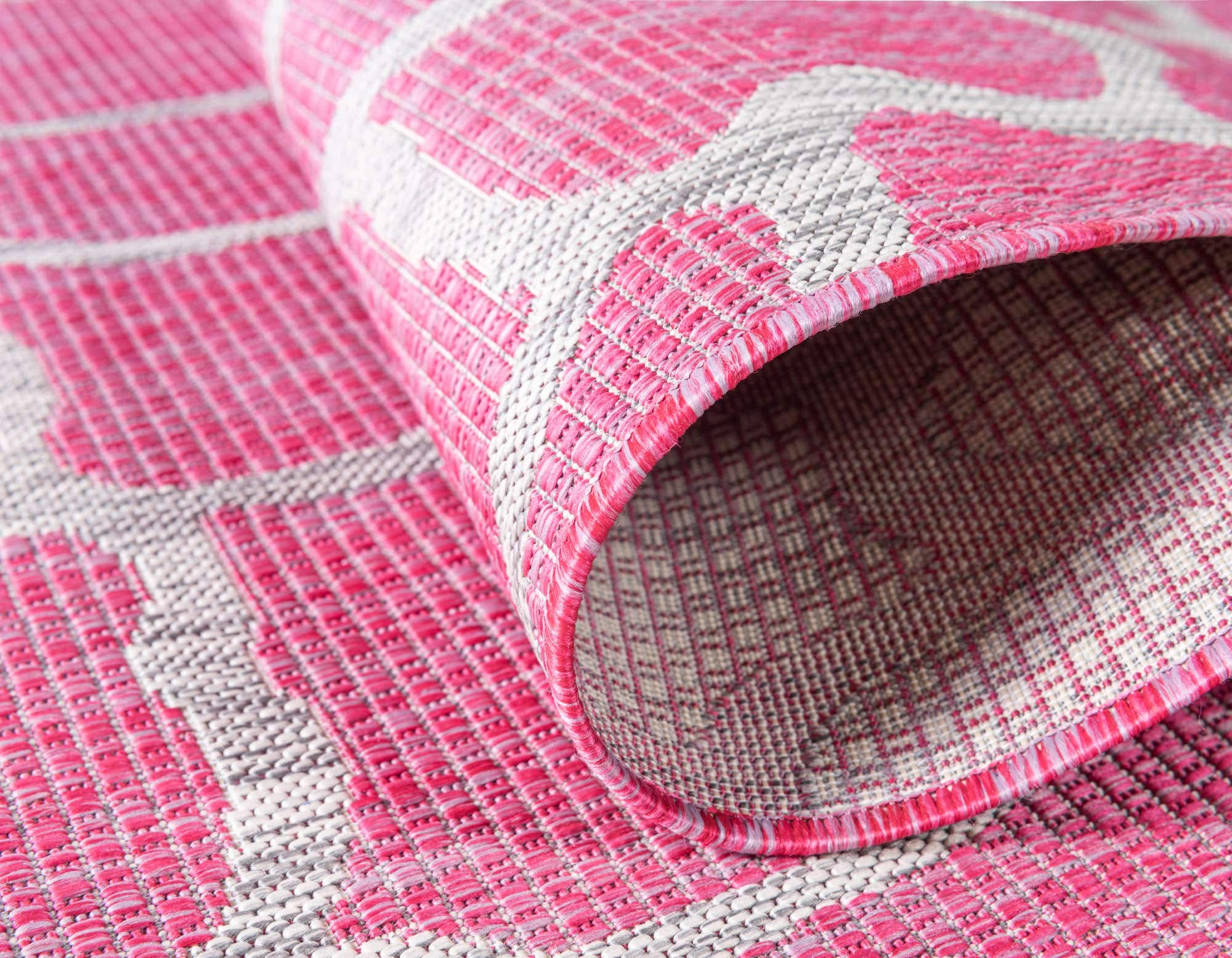 Unique Loom Outdoor Safari Collection Area Rug - Giraffe (8' x 11' 4" Rectangle, Magenta/ Ivory)