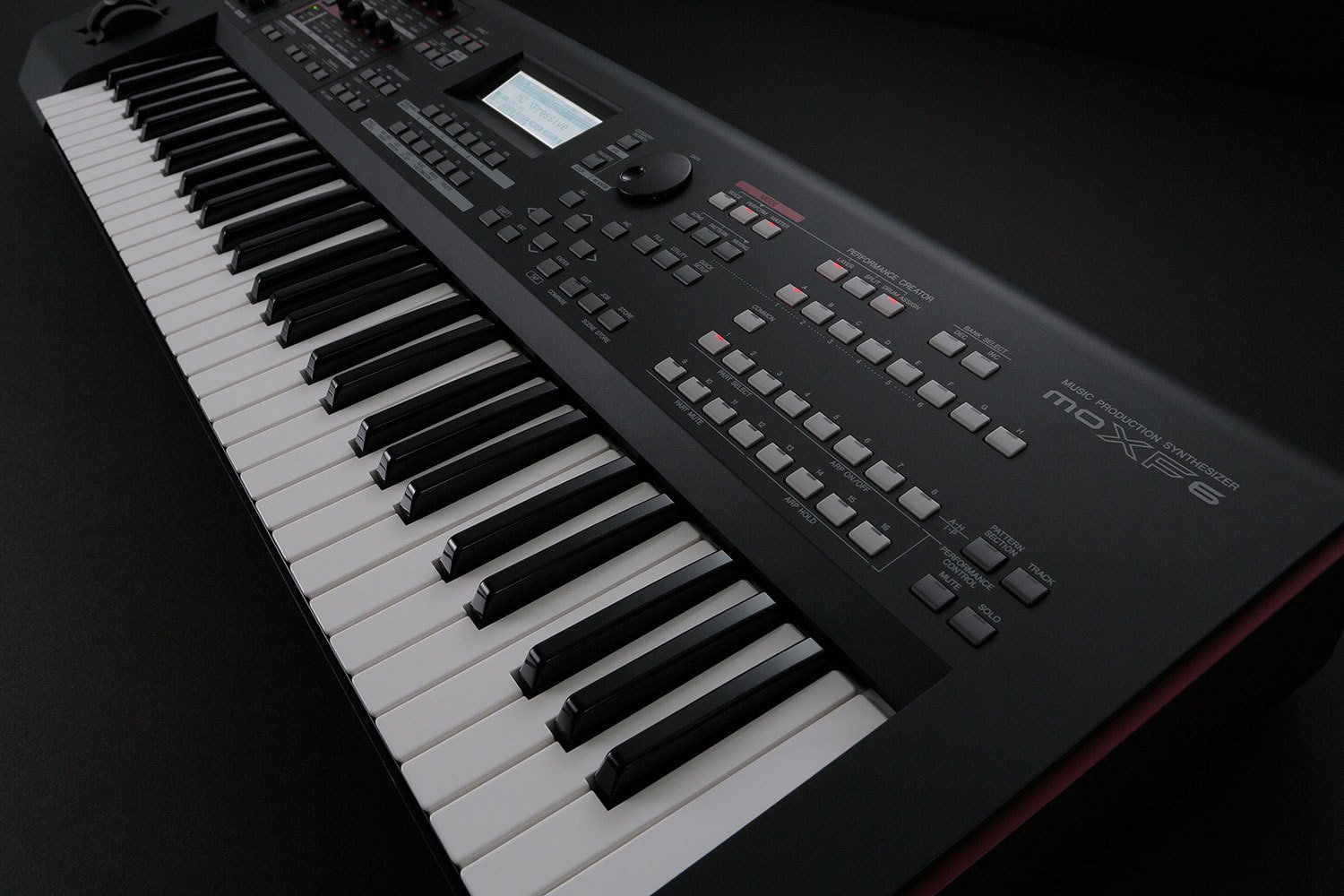 Yamaha MOXF6 Music Production Workstation