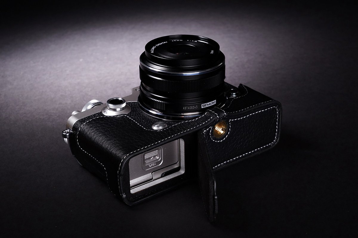 TP Original OLYMPUS PEN-F Body Half Case, Black