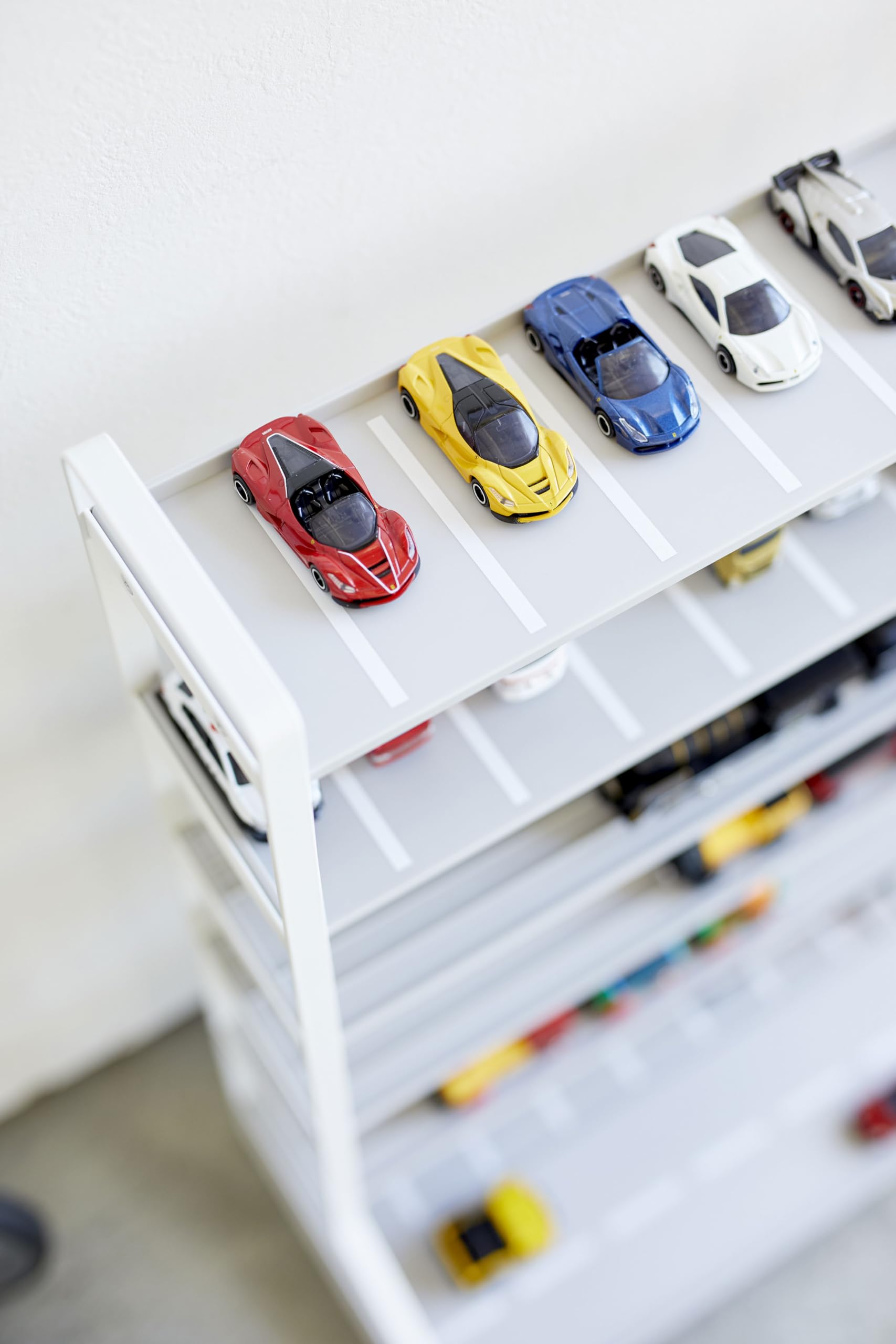 YAMAZAKI Parking Garage Home Train Hotwheels Model Car Display | Kids Steel | Toy Storage, One Size, White
