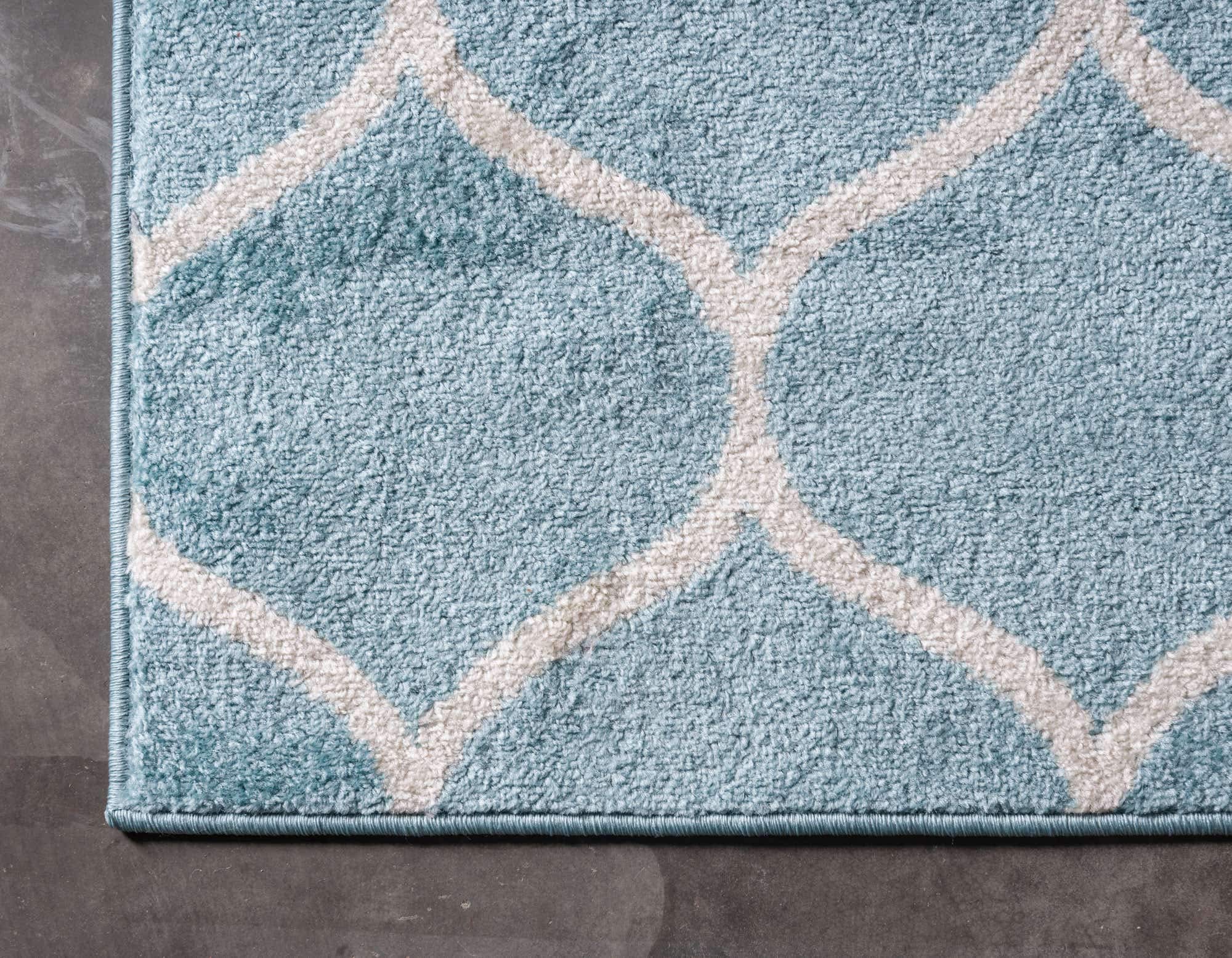 Unique Loom Trellis Frieze Collection Area Rug - Rounded (5' 1" x 8', Light Blue/ Ivory)