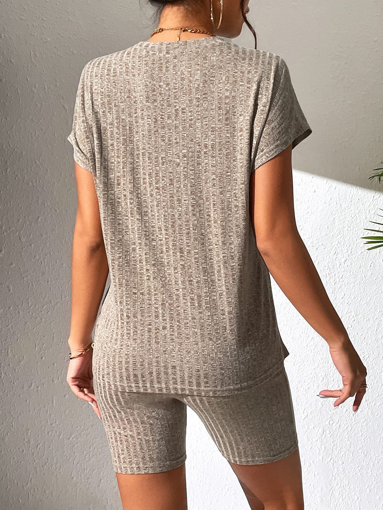 WDIRARA Women's 2 Piece Outfits Ribbed Short Sleeve Twist Top and Biker Shorts Set Mint Green M