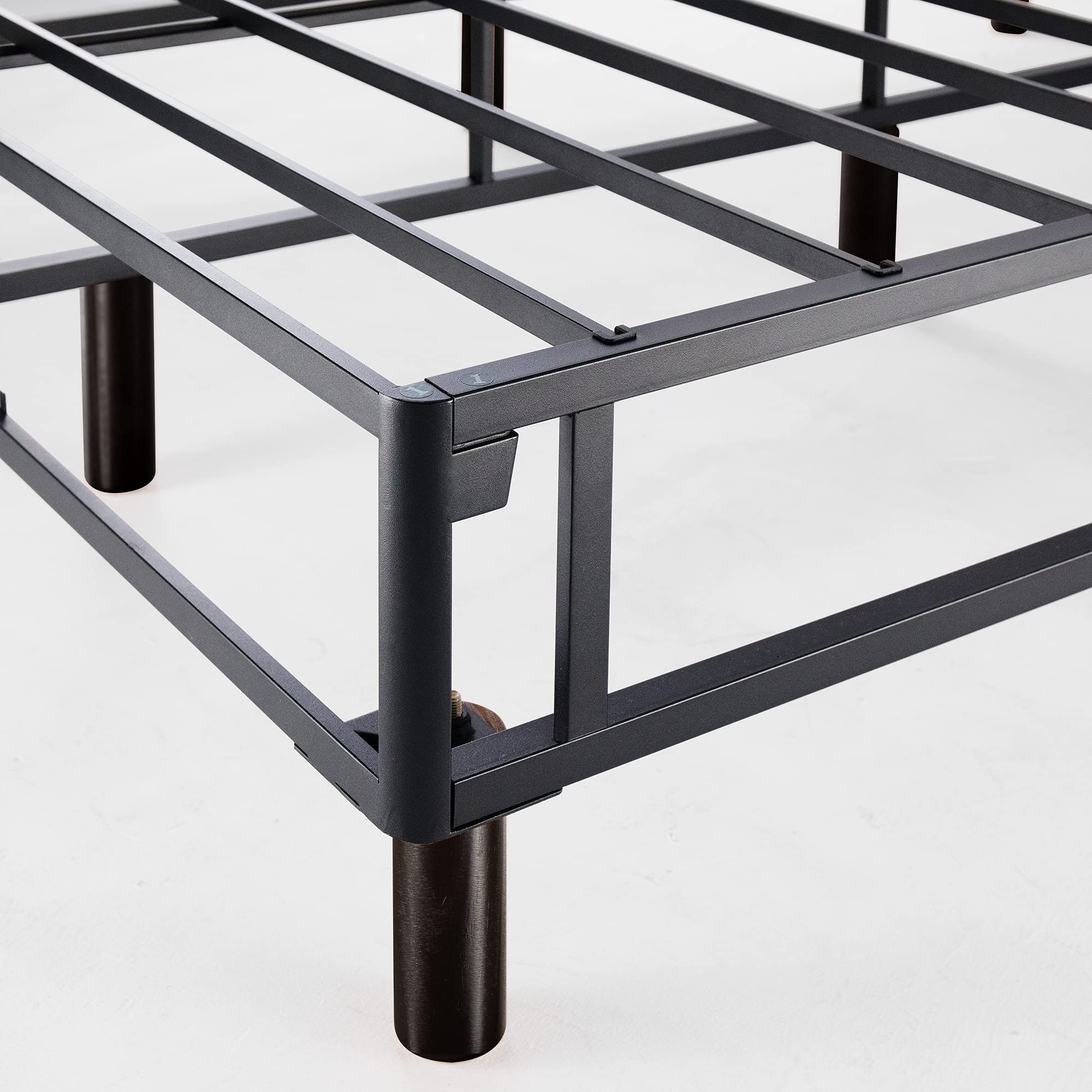 ZINUS GOOD DESIGN Award Winner Justina Metal Mattress Foundation / 16 Inch Platform Bed / No Box Spring Needed, Queen