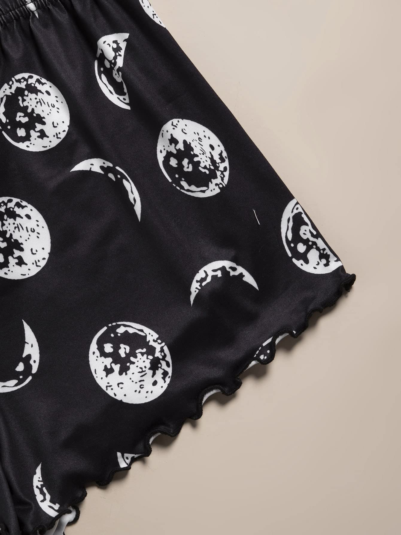 WDIRARA Women's Sleepwear Cute Print Lettuce Trim Cami and Shorts Pajama Set Black Moon M
