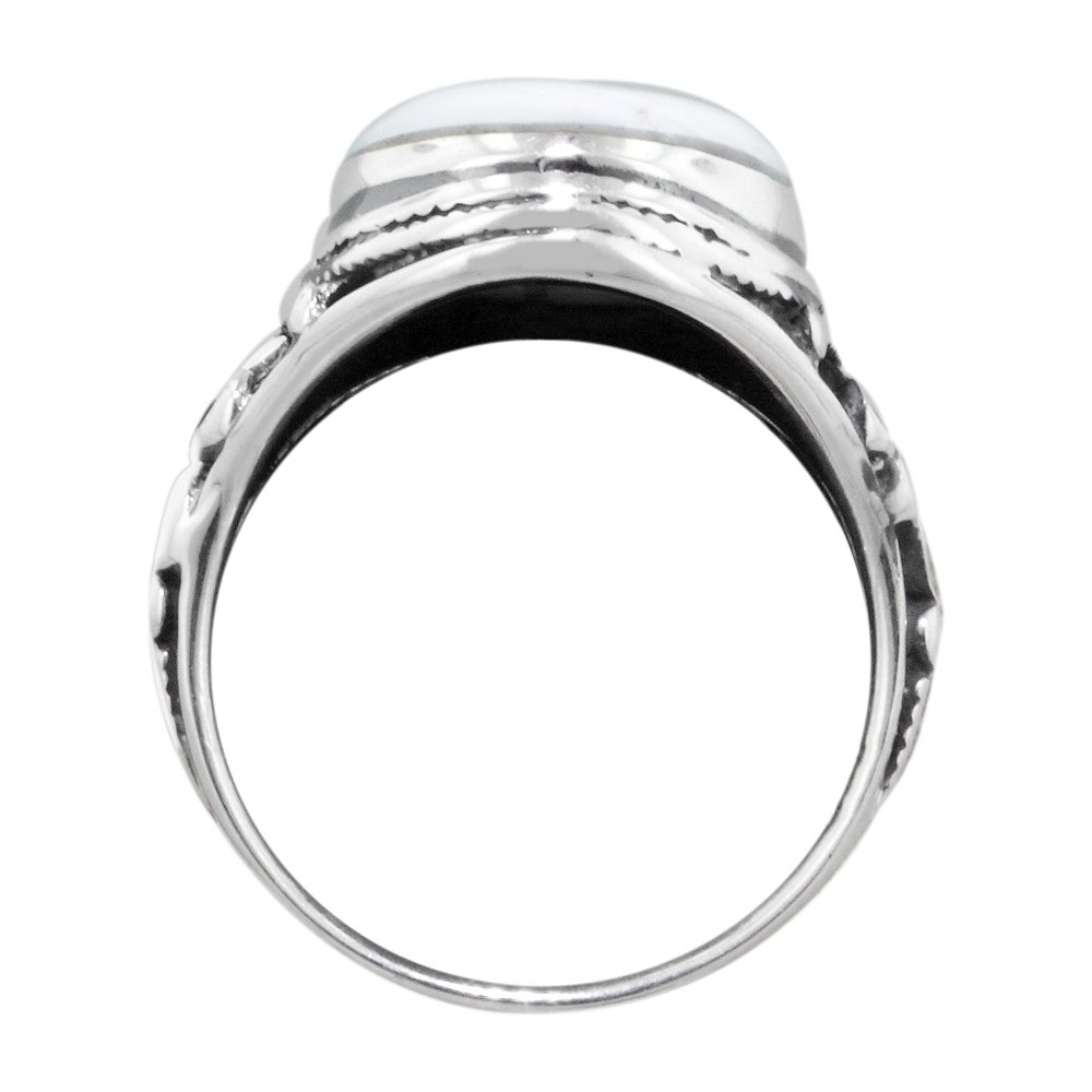 Vintage Style Sterling Silver Ring with Oval Eye of Shiva Shell Inlay