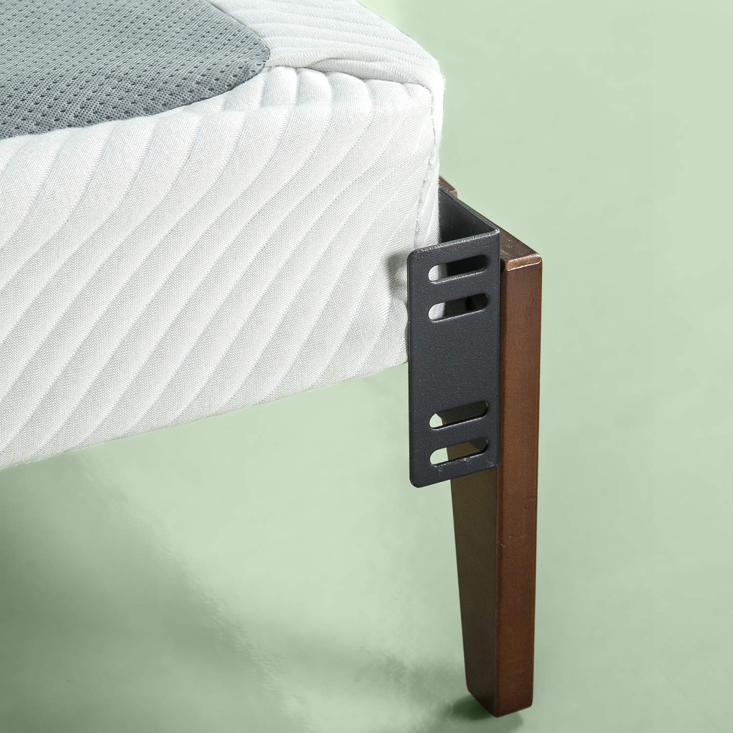 Zinus Savannah Adjustable Wood Compack Bed Frame