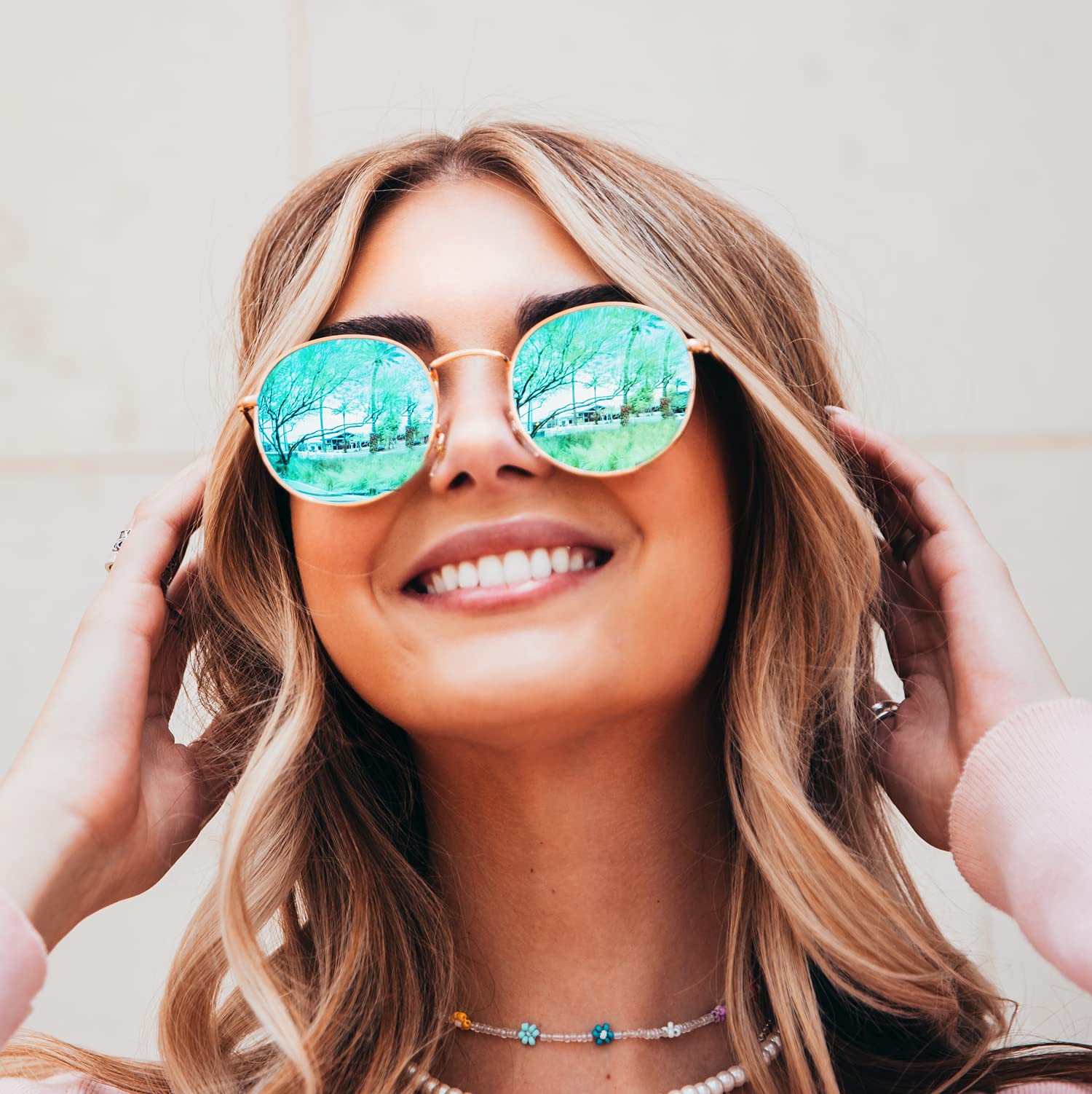 WearMe Pro - Reflective Lens Round Trendy Sunglasses