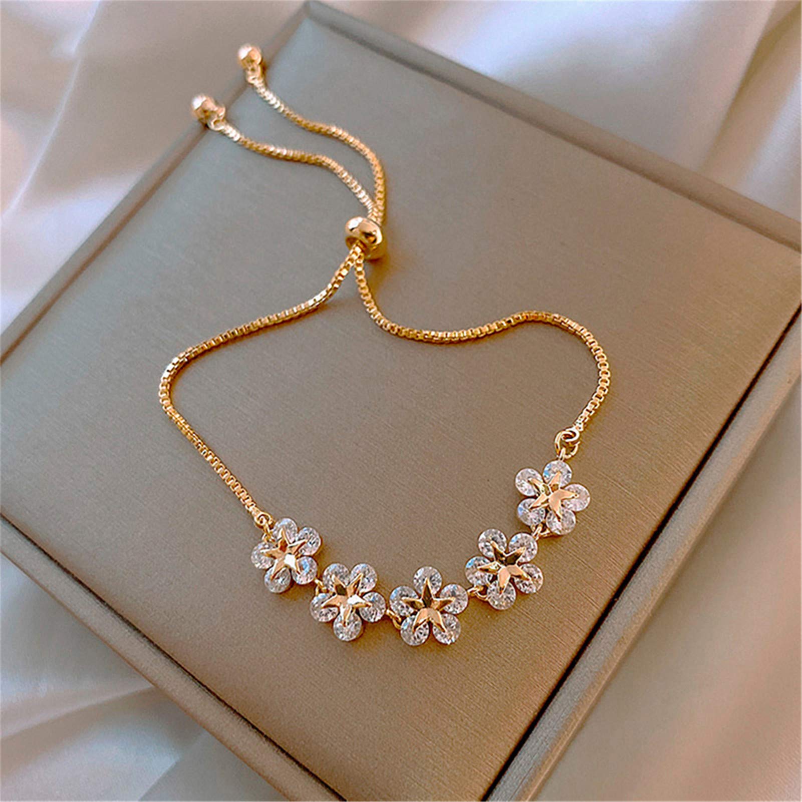 WEILYDF Zircon Snowflake Bracelet Flowers Chain Trend Creative Cute Stylish Ladies Party Accessories Jewelry Gift