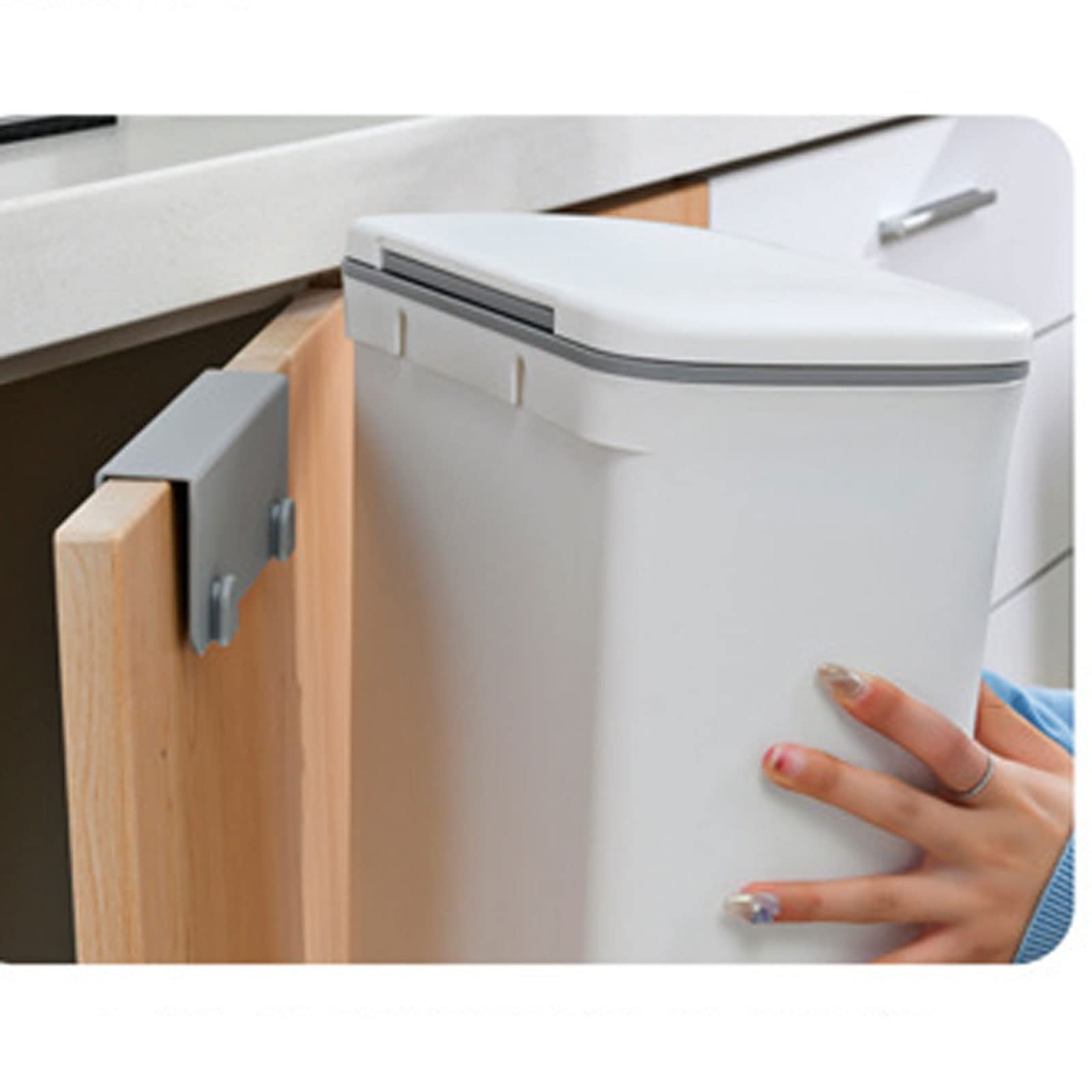 VATTEA Trash Can Wall Mounted Trash Can with Lid Waste Bin Kitchen Cabinet Door Hanging Trash Recycle Bin Garbage Car Trash Can Cleaning (Color : Brown)