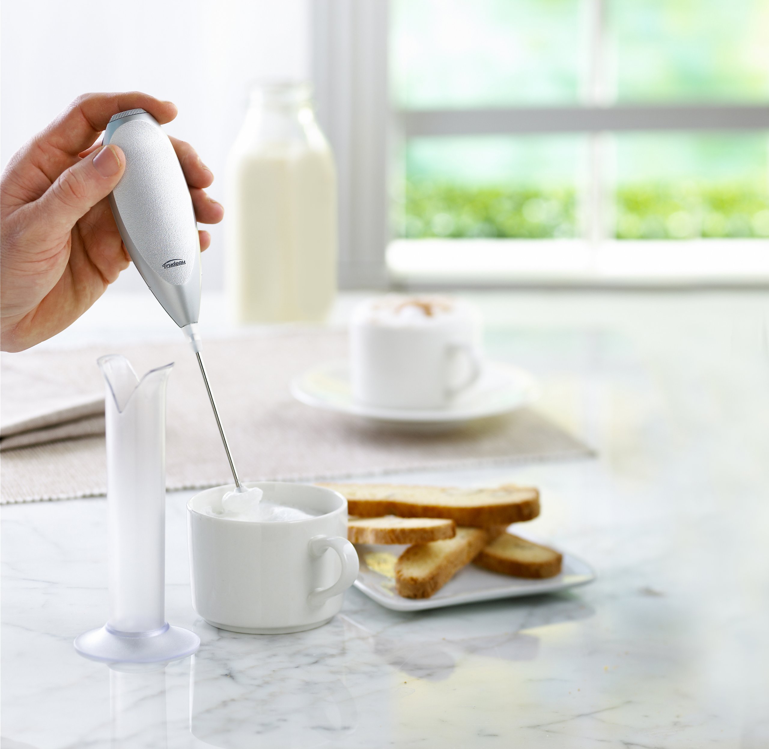Trudeau Battery Milk Frother,Silver/White,9.5 inch