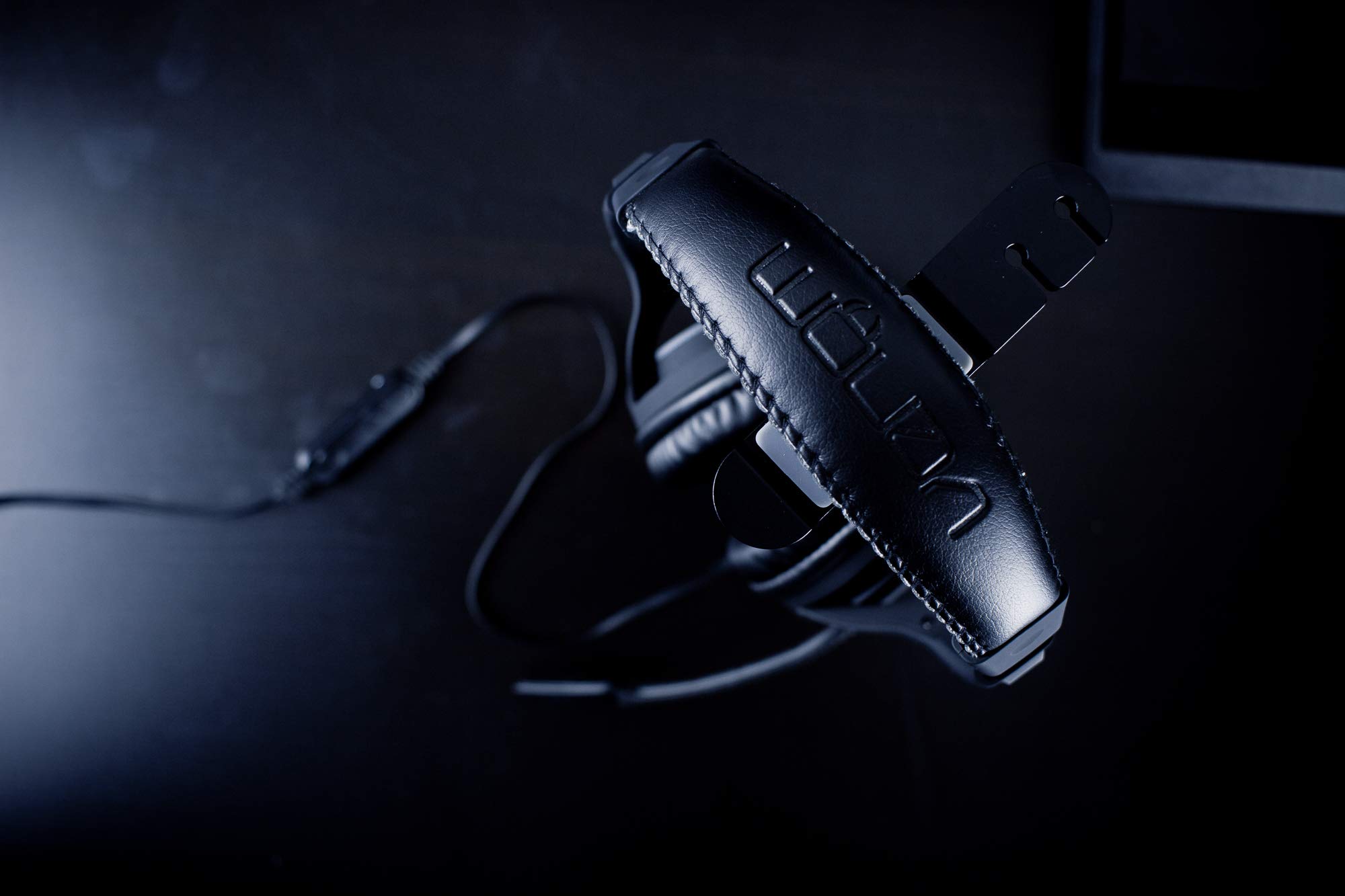 Venom Nighthawk Universal Stereo Gaming Headset (PS4 / Xbox One / Xbox 360 / PSP / PC / Mac)