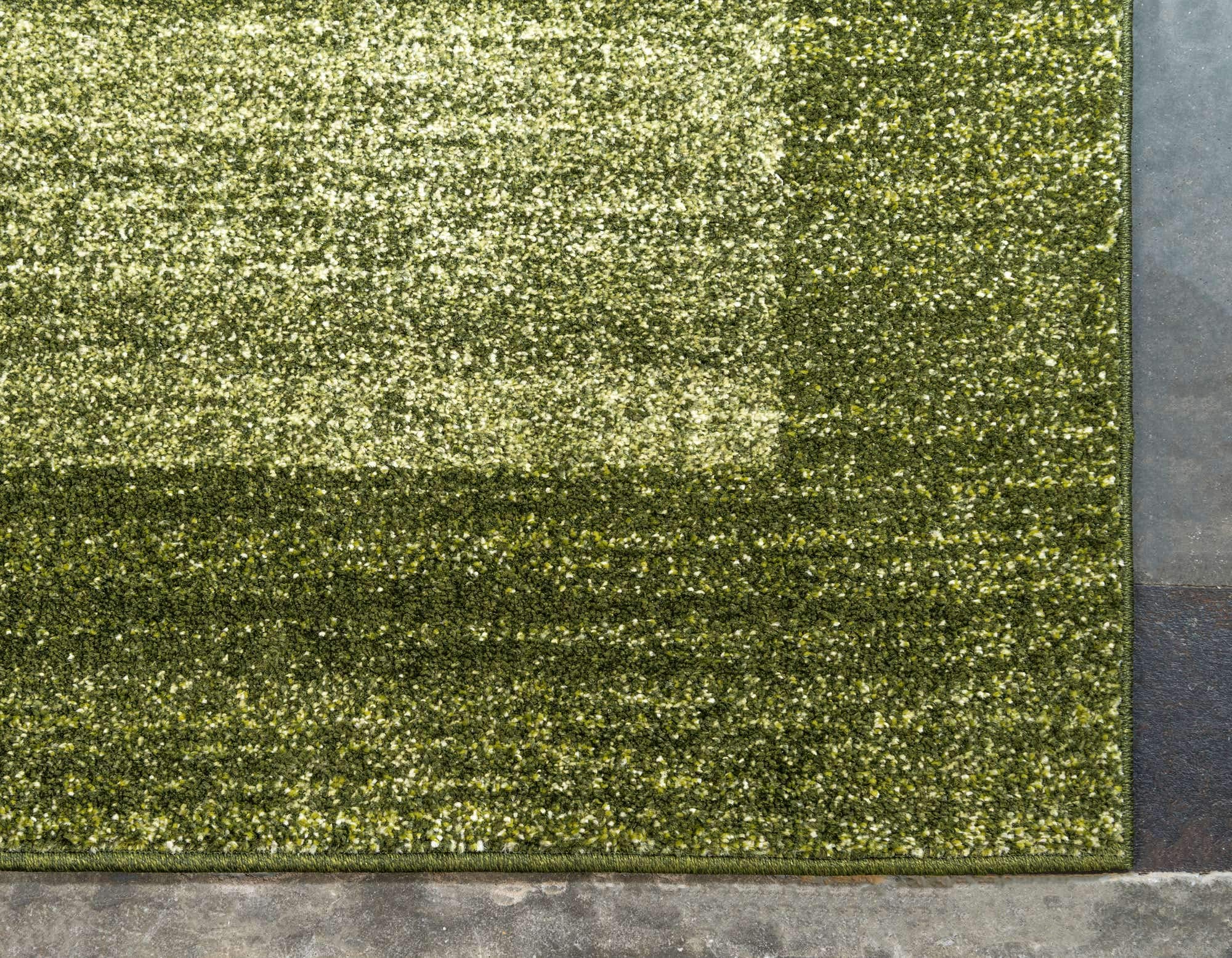 Unique Loom Del Mar Collection Area Rug - Abigail (5' 3" x 8' Rectangle, Light Green/ Ivory)