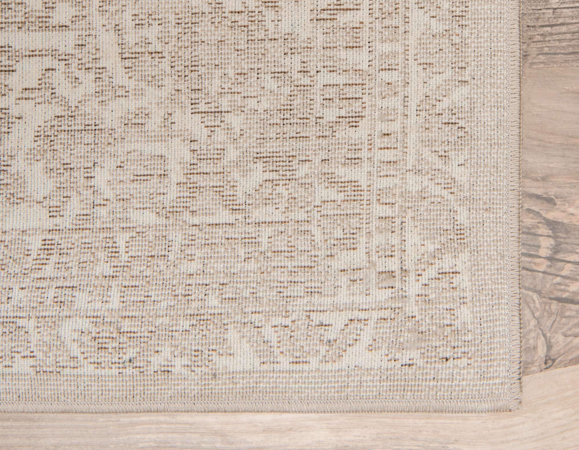 Unique Loom Chateau Collection Distressed, Textured, Vintage, Border, Rustic, Traditional Area Rug, 5 ft x 8 ft, Beige/Light Brown