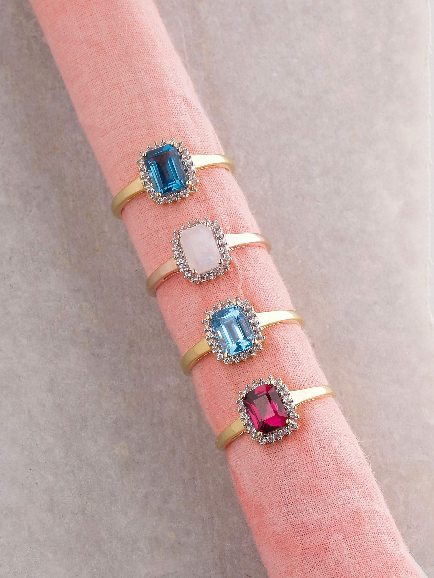 YoTreasure 1.22 ct. t.w. Swiss Blue Topaz 10kt Yellow Gold Engagement Ring