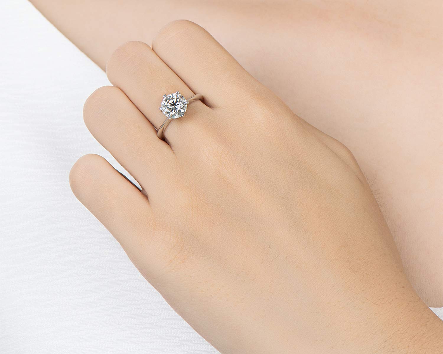 WOAINI 0.5-3 Carat Moissanite Ring, Platinum Plated Sterling Silver Round Cut Solitaire Ring for Women, Engagement, Promise, Wedding