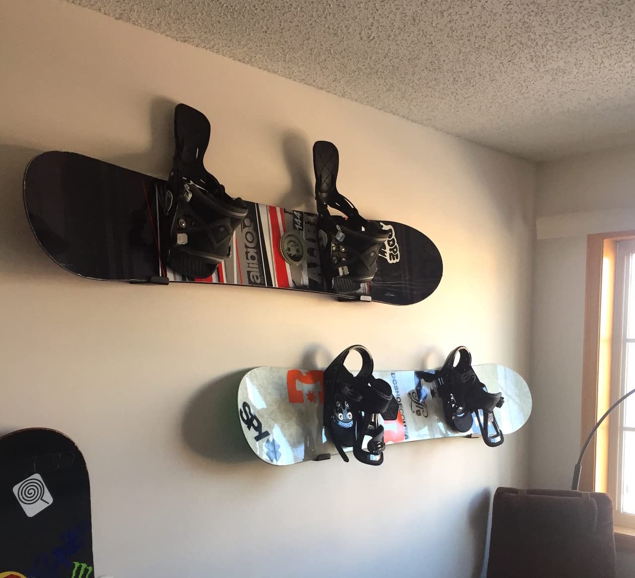 StoreYourBoard Snowboard Display Rack, Naked Wall Rack, Black