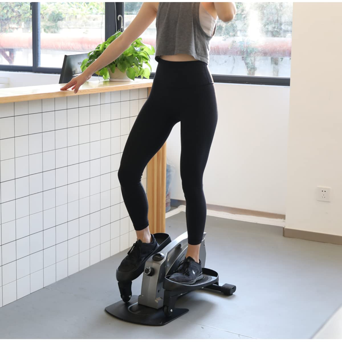 ZINRAY Under Desk Elliptical Machine, Seated/Stand Up Mini Elliptical for Home or Office
