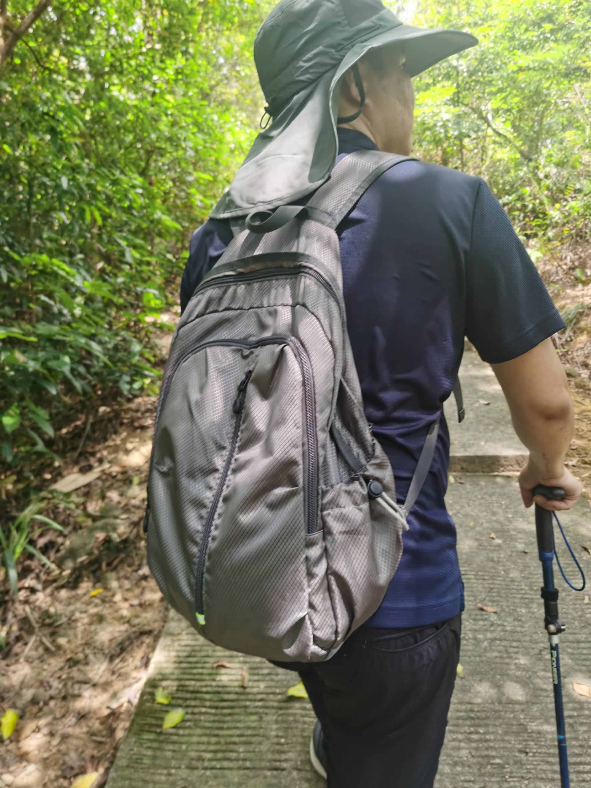 YZAOLL 25L Lightweight Packable Hiking Backpack Waterproof Hiking Daypack for Women Men Gym Backpack Travel Camping Vacation,Black