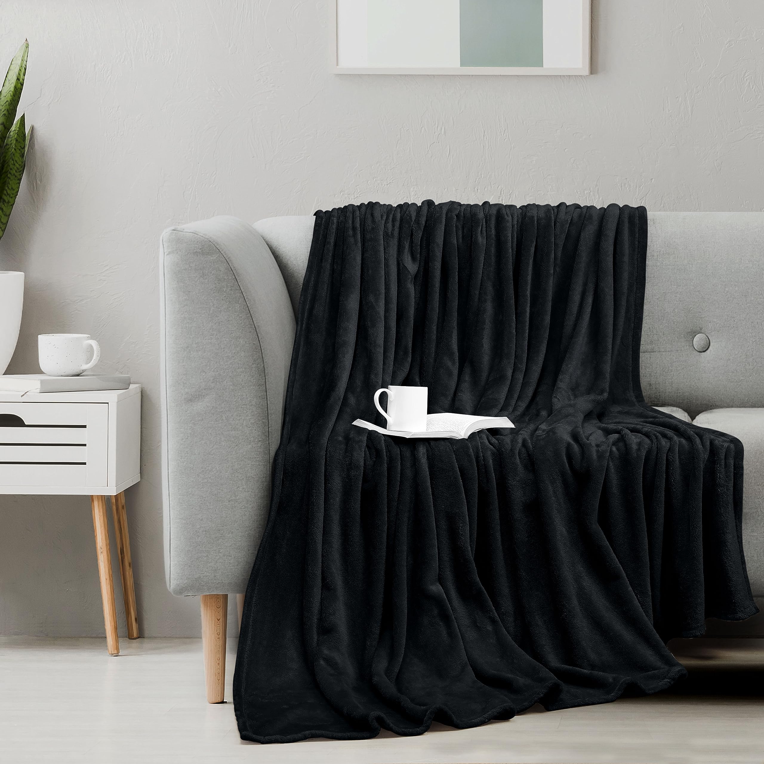 Utopia Bedding Washed Blue Fleece Blanket Full Size Lightweight Fuzzy Soft Anti-Static Microfiber Bed Blanket (90x84 Inch)