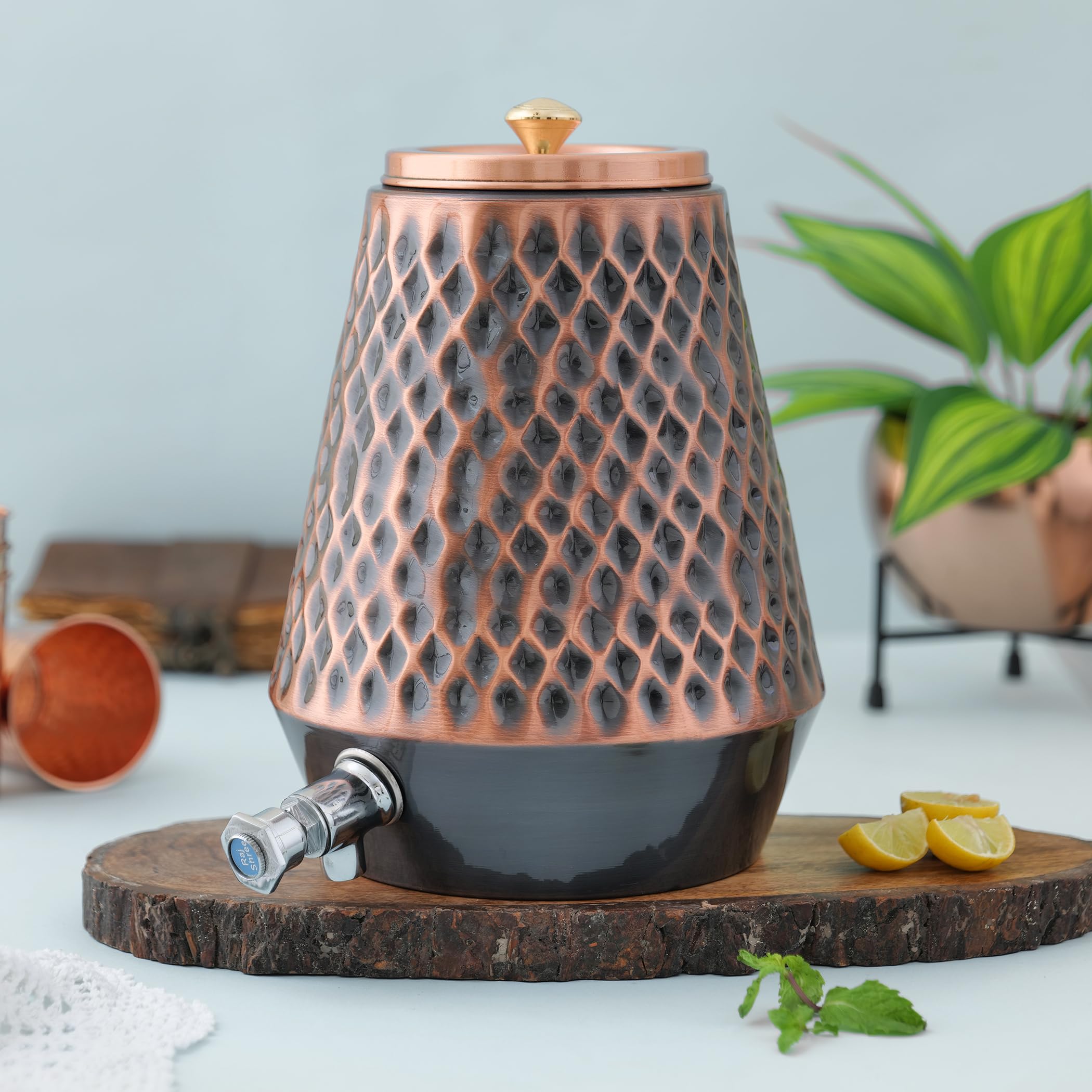 YATSKIA 1.32 Gallon/ 5 Litre Pure Copper Dispenser Water Storage Container Water Storage Tank Copper Pots Water Container With Spigot Copper Kitchen Accessories (4.7" L x 4.7" W x 10.6" H)