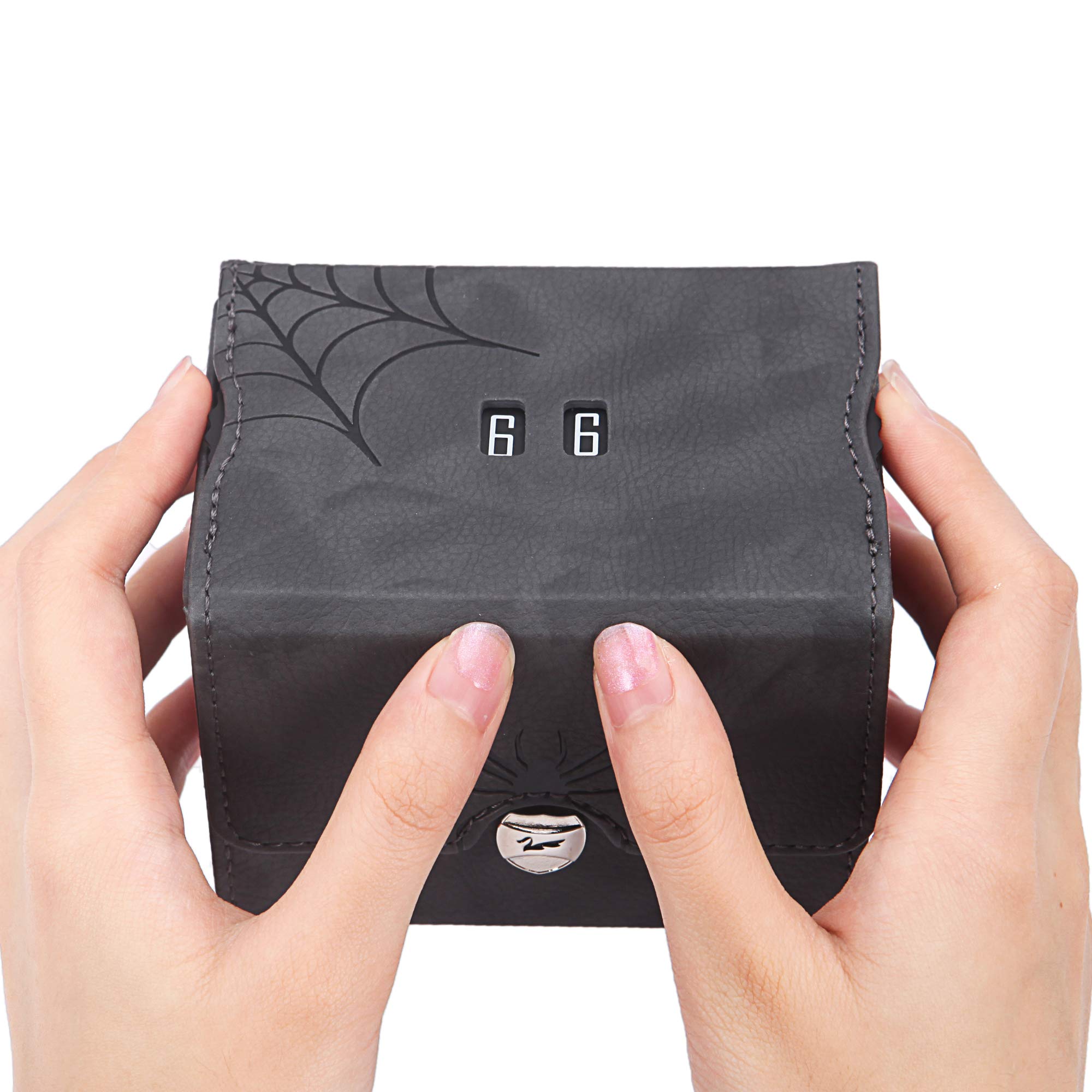Zoopin Leather Deck Box with Built-in Spinning Life Counter (Black)