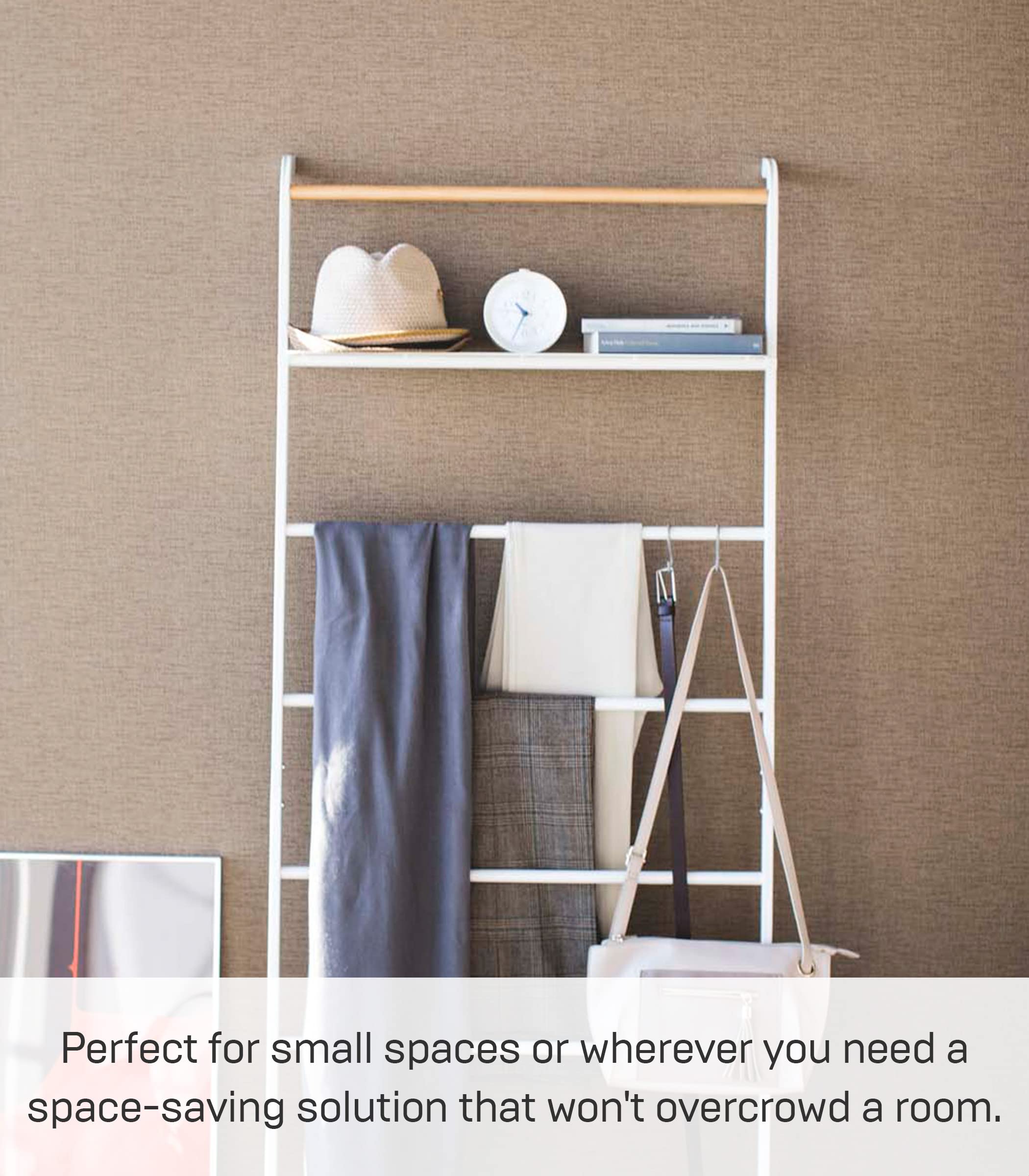 YAMAZAKI home Tower Leaning Ladder With Shelf White