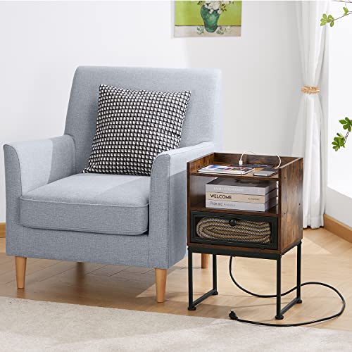 ZEXVIDA Nightstand with Charging Station for Small Space, Record Player Stand, Small End Table Sofa Side Table for Small Place Living Room Bedroom Apartment Reception, Rustic Brown