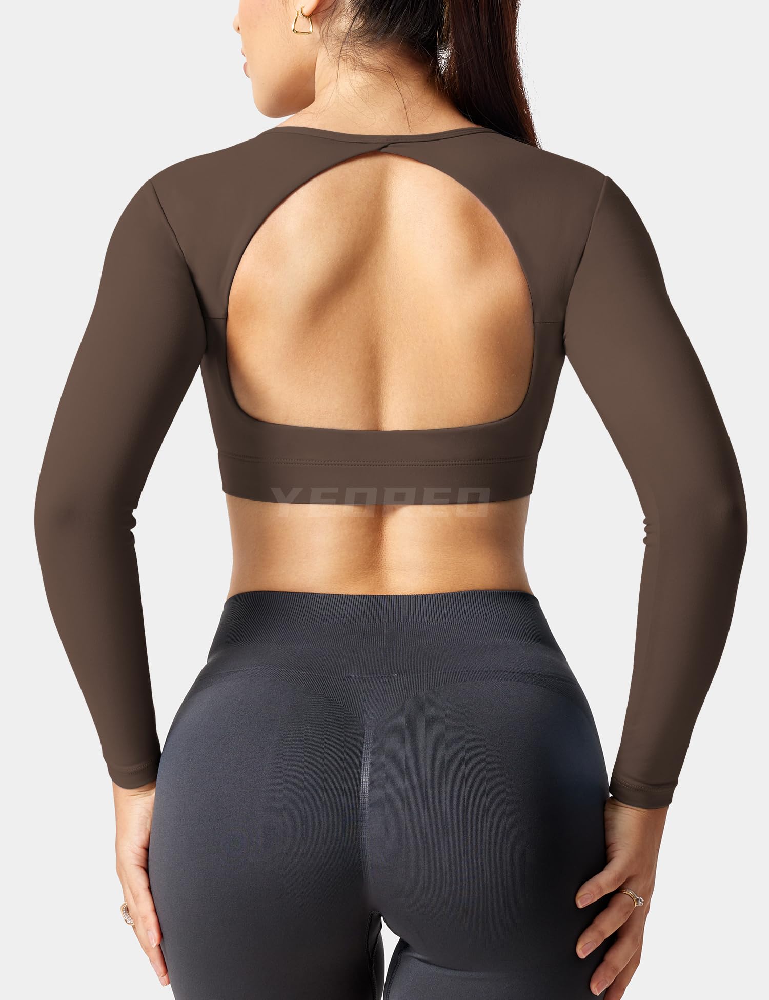 YEOREO Ultimate Workout Crop Tops for Women Long Sleeve Open Back Shirts Padded Bra Backless Yoga Gym Tops Coffee M
