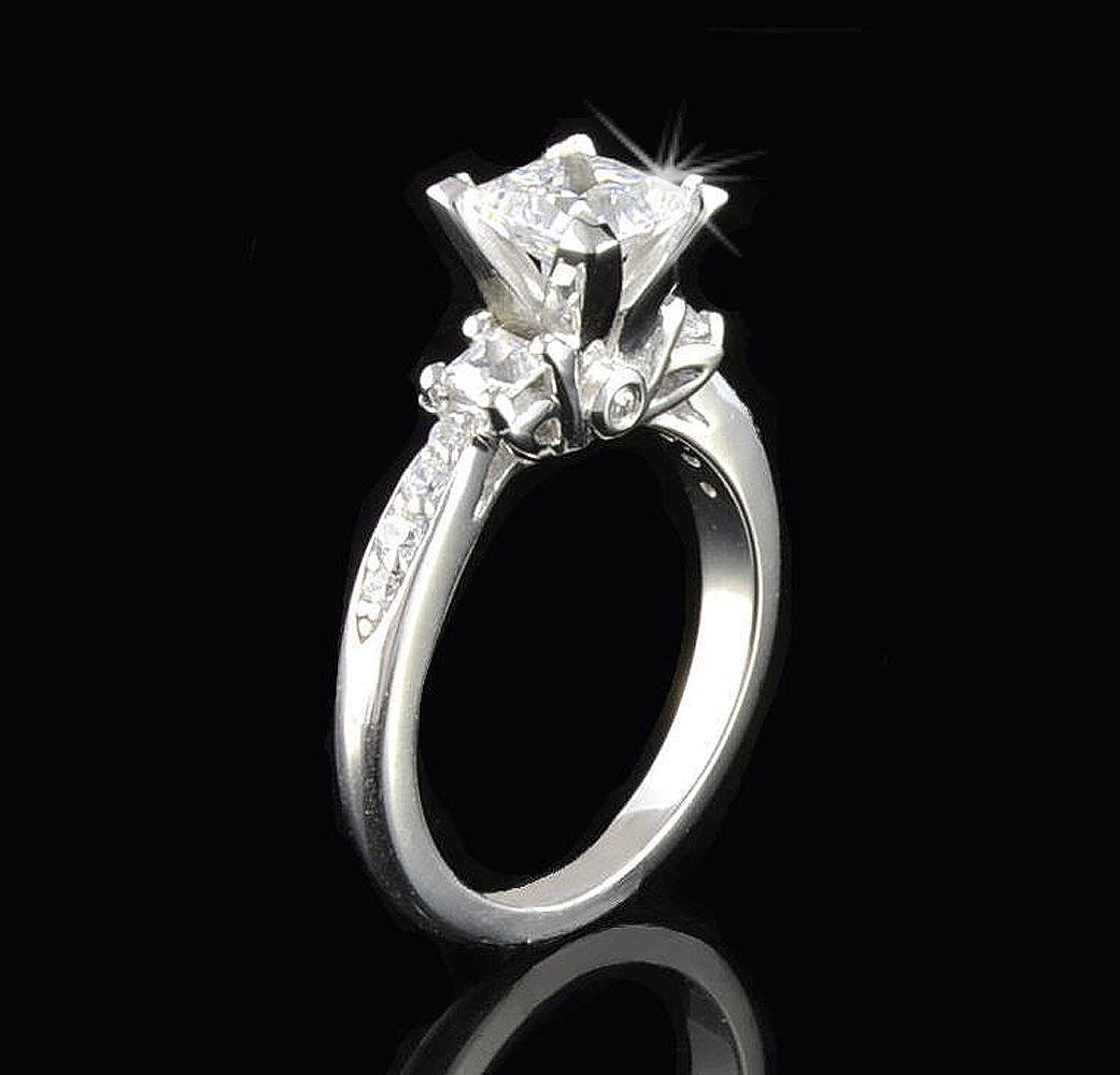 Venetia Realistic Supreme Princess Cut 3 Stones Simulated Diamond Ring 925 Silver Platinum Plated cz cubic zirconia 3NSQ8