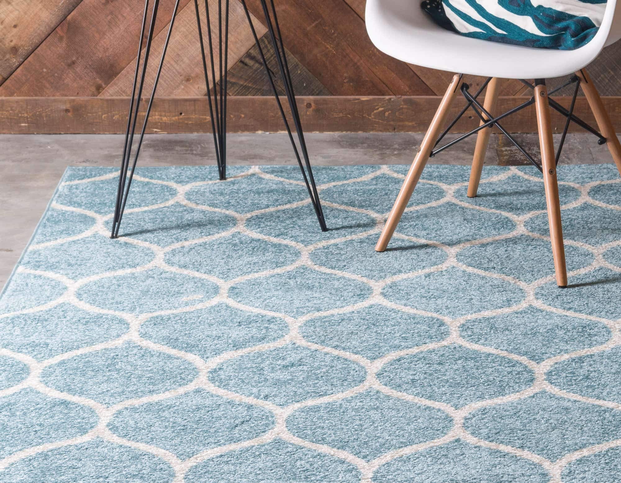 Unique Loom Trellis Frieze Collection Area Rug - Rounded (5' 1" x 8', Light Blue/ Ivory)