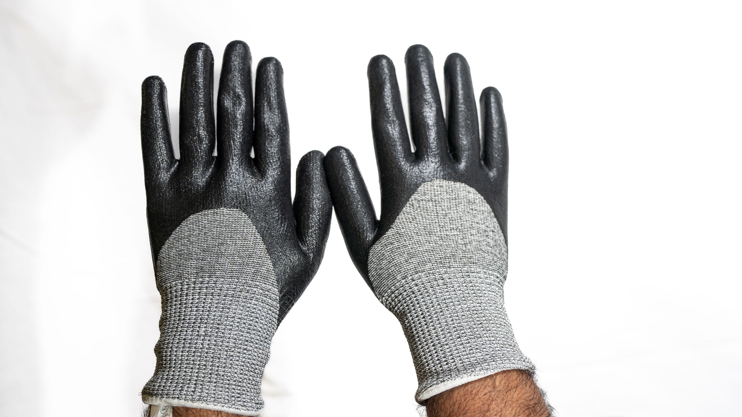 Zeluga 15-281M 13 Gauge Super Strong Liner 3/4 Coated Micro Foam and Seamless Knitted Nitrile Glove, Black/Grey Medium
