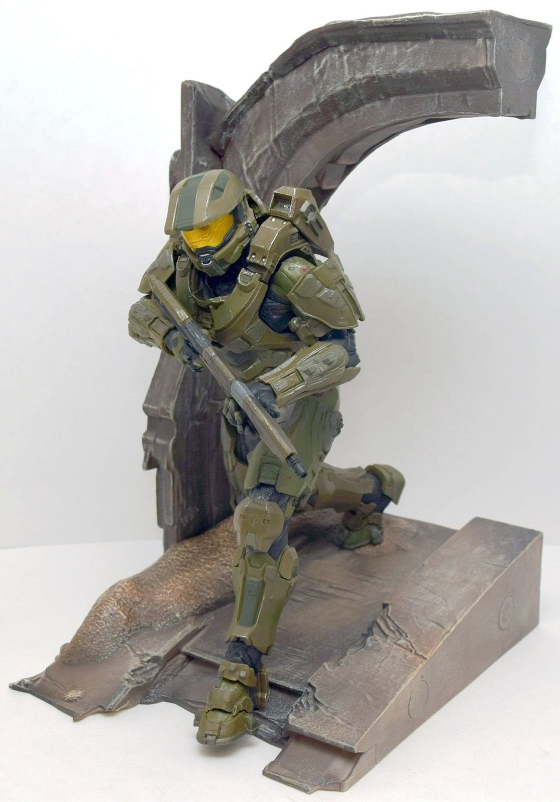 Xbox One Halo 5 Guardians Collector's Master Chief Spartan Locke Statues Figures Display ONLY, GAME NOT INCLUDED