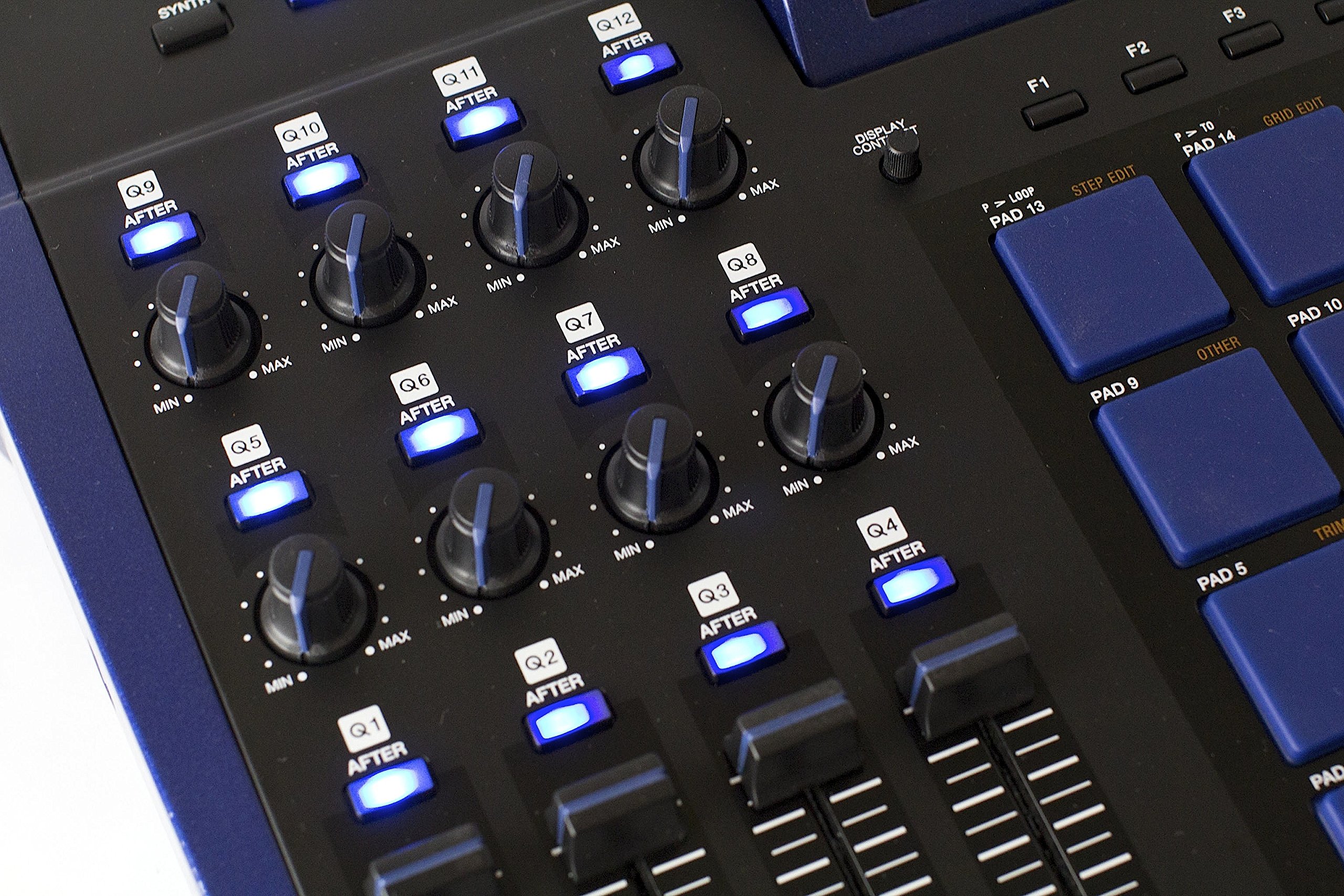 Akai Professional MPC 5000 Music Production Center