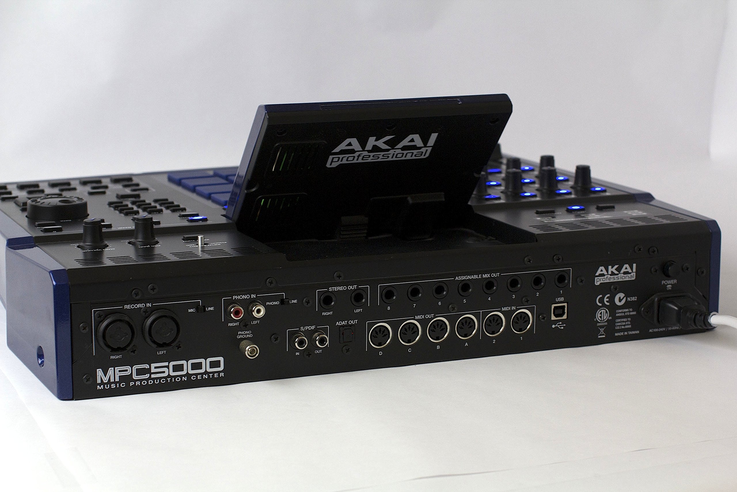 Akai Professional MPC 5000 Music Production Center