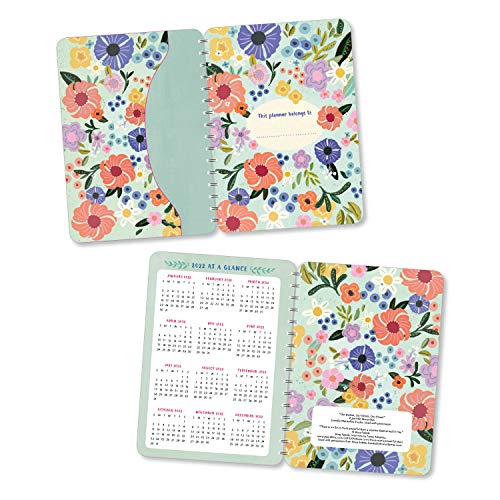 Girl Power 2021 On-the-Go Weekly Planner: 17-Month Calendar with Pocket (Aug 2020 - Dec 2021, 5" x 7" closed): You Are Unique
