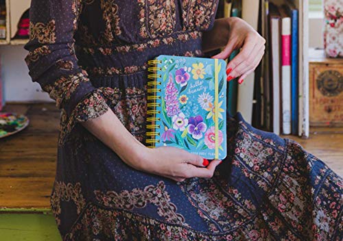 Katie Daisy 2021 On-the-Go Weekly Planner: 17-Month Calendar with Pocket (Aug 2020 - Dec 2021, 5" x 7" closed): Hello Beauty