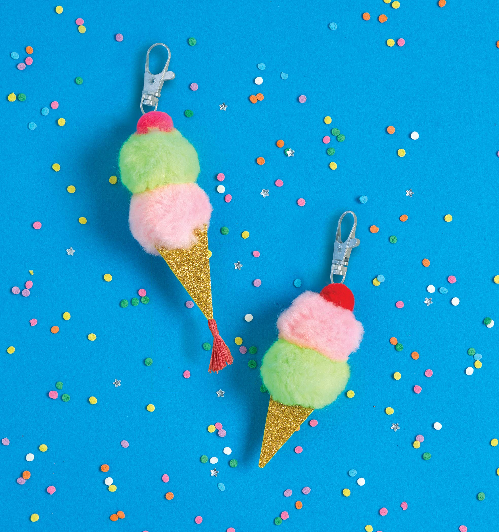Klutz Pom-Pom Backpack Clips Craft Kit
