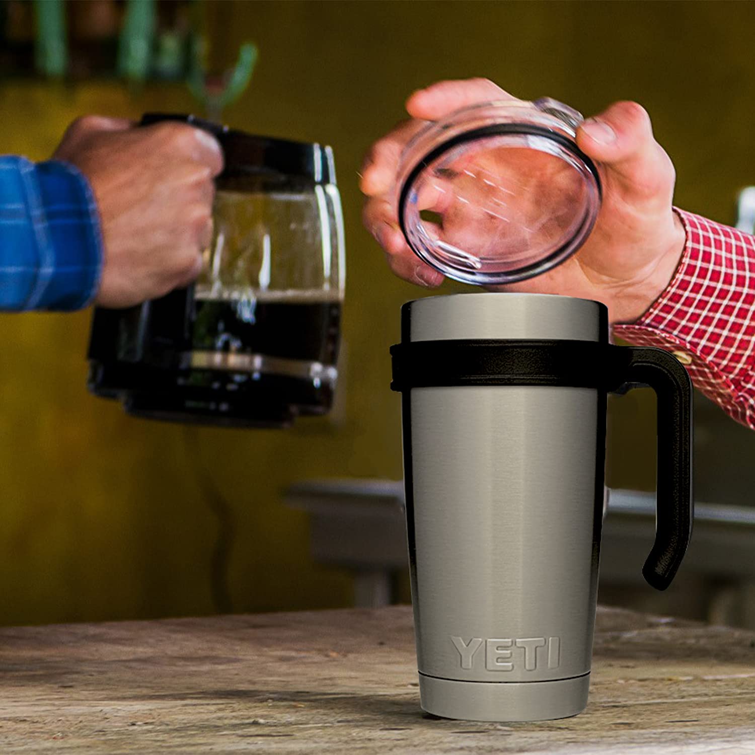 YETI Rambler 20 oz Tumbler with Handle Set, (1) 20 oz MagSlider Tumbler, and (1) 20 oz Handle, Black